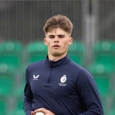 NOAH CORNWELL CALLED UP TO ENGLAND UNDER-19 SQUAD TO FACE SRI LANKA